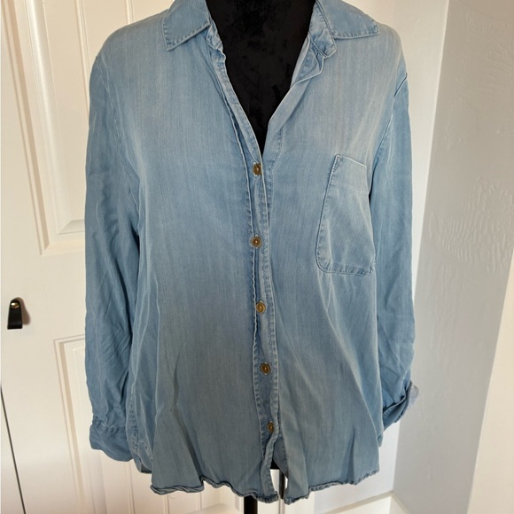 Velvet Heart | Tops | Velvet Heart Sky Blue Shirt | Poshmark